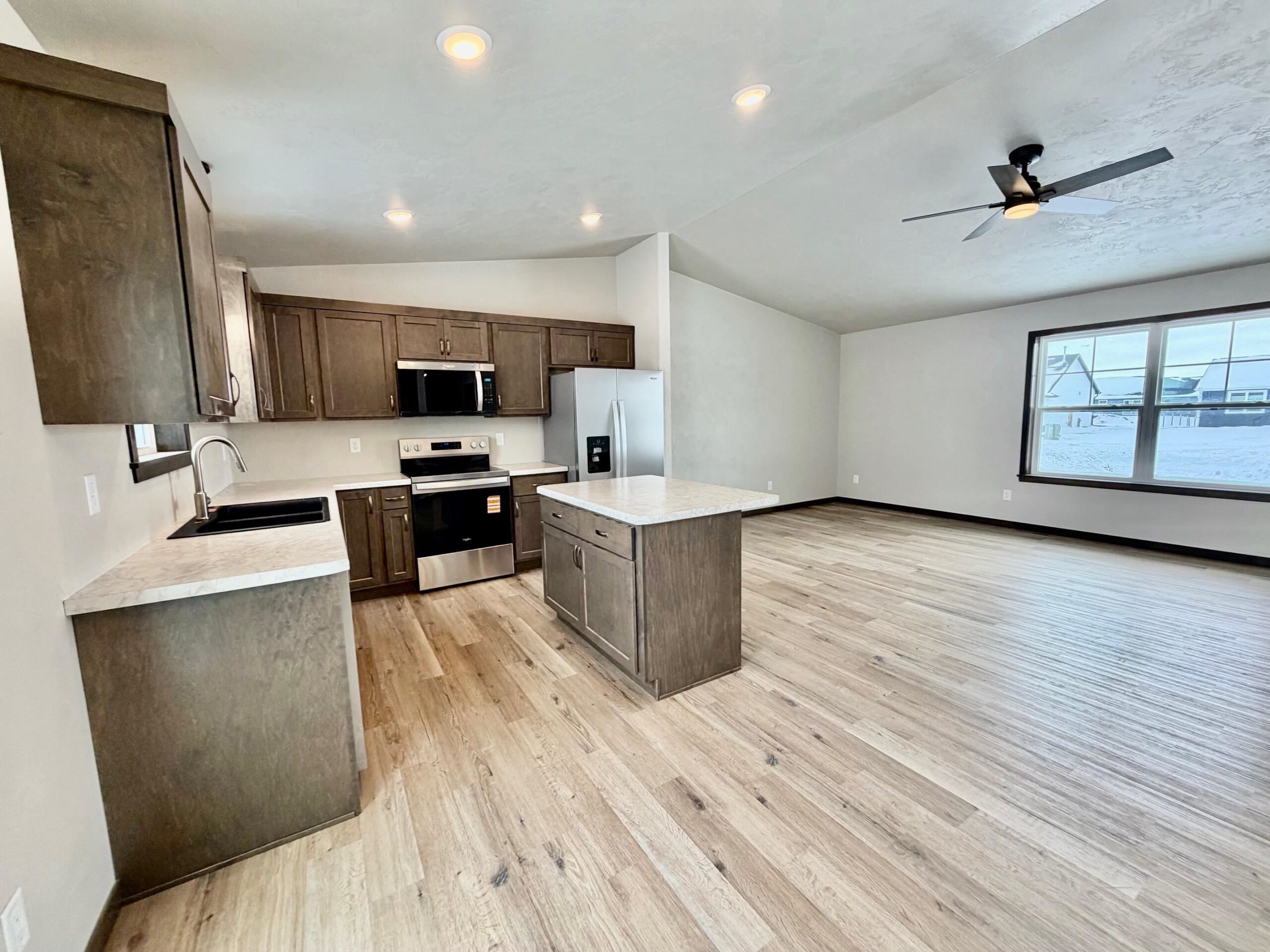 RED FOX Lane KAUKAUNA WI 54130 - Adashun Jones