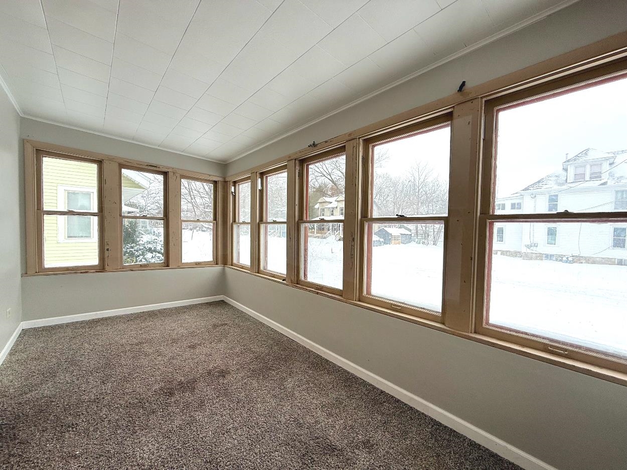 752 FRANKLIN OSHKOSH WI 54901 - Adashun Jones