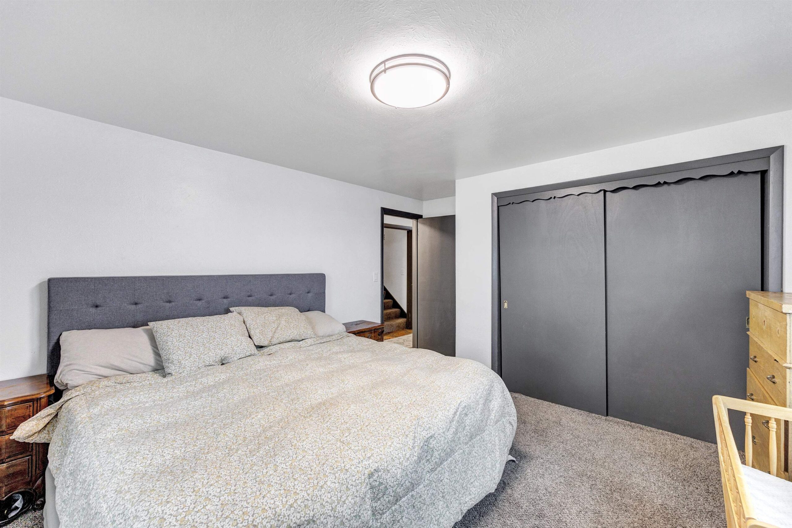 2412 WATER DIVISION GREEN BAY WI 54311 - Adashun Jones